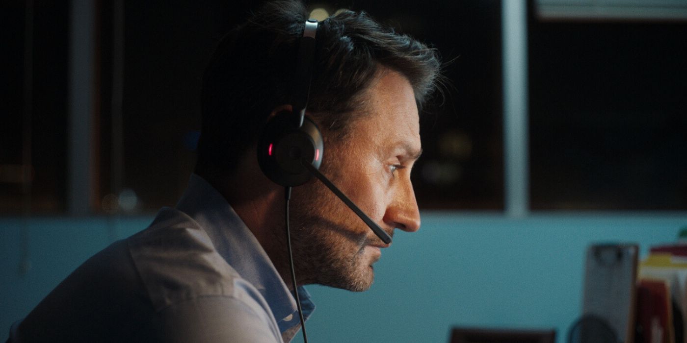 Josh Stewart Dials Up a Time-Bending Mystery in This Gripping ...