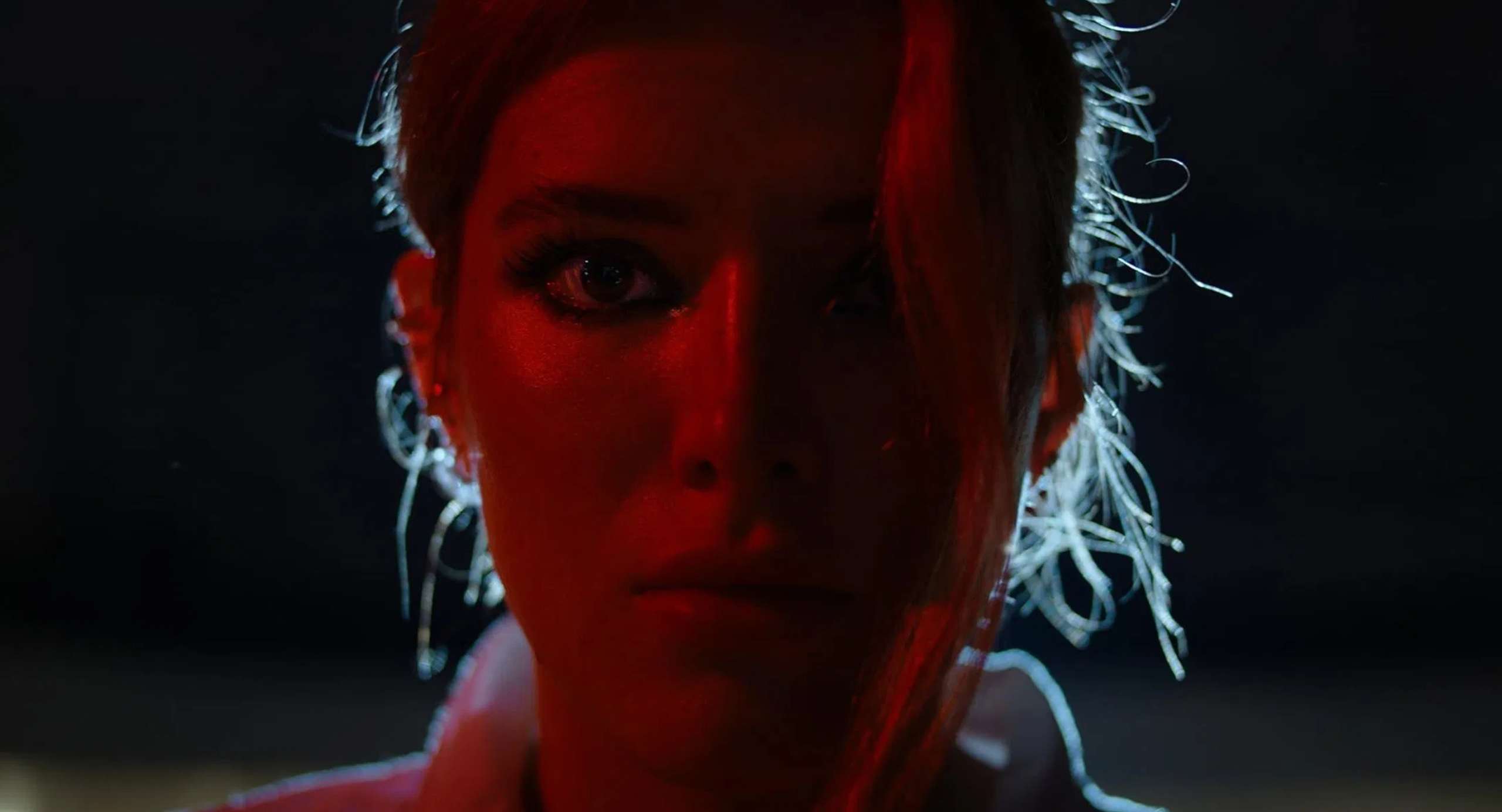 A Disjointed Reel of Edgy Ideas – Filmibee.com